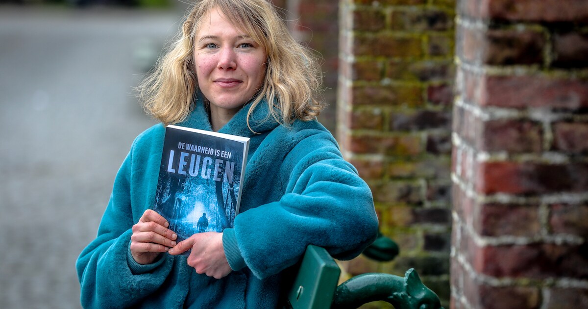 Lisa (32) schrijft eerste roman: “Voor de eerste keer in de boekhandel ...