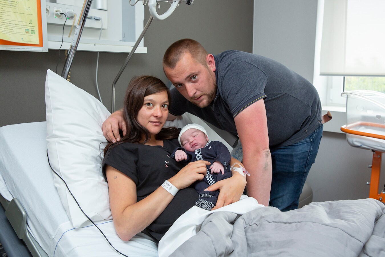 REPORTAGE. Het leven zoals het begint op een kleine materniteit: “De papa krijgt soms een duw ...