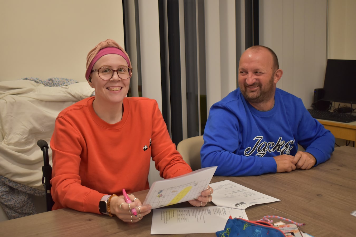 REPORTAGE. Leren liplezen met slechthorenden in wzc Witte Meren: “Wij ...