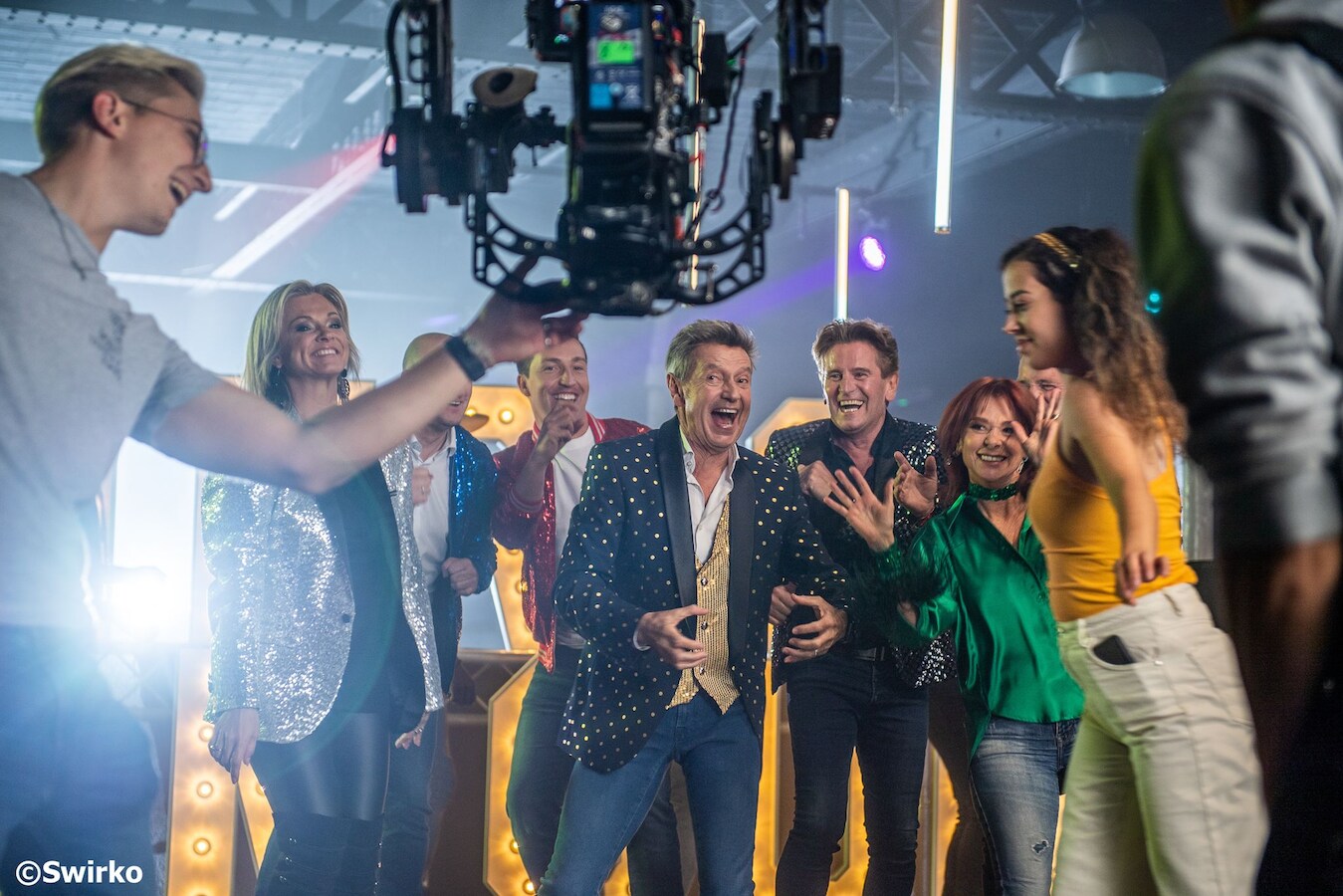 BV’s bouwen feestje op rolschaatsen in Aalst: “Heel veel zin in het ...