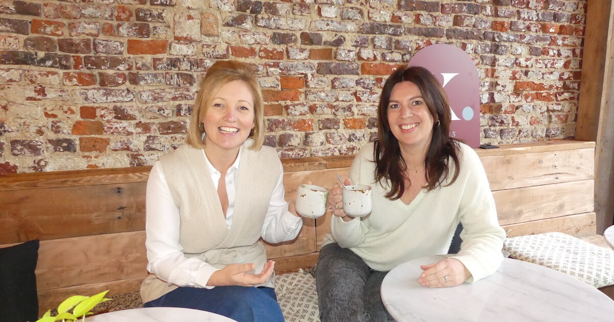 Vriendinnen Delphine en Katrien openen kledingwinkel met café in ...
