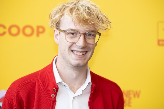 “Verslaafd aan Erik Van Looy”: ook TikTokker Timon Verbeeck neemt deel aan ‘De slimste mens ter ...