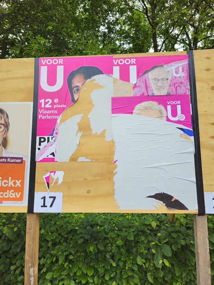 Vandalen vernielen verkiezingsaffiches Pieter Van Boxel: “Al vier ...