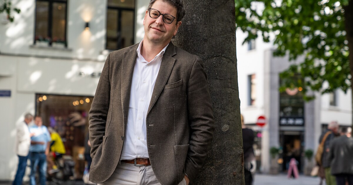 Uitspraken van Tom Meeuws over “derderangspolitici” vallen slecht bij ...