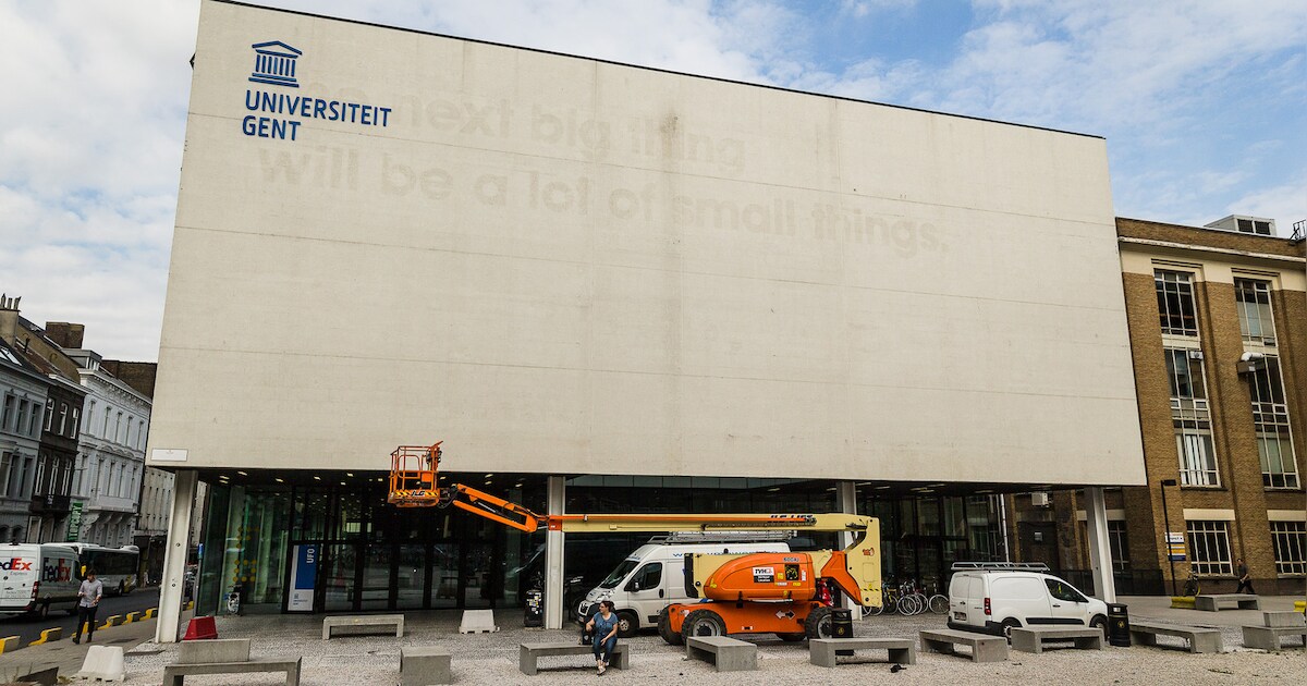 UGent onthult nieuw logo op gevel Ufo | Gent | HLN.be