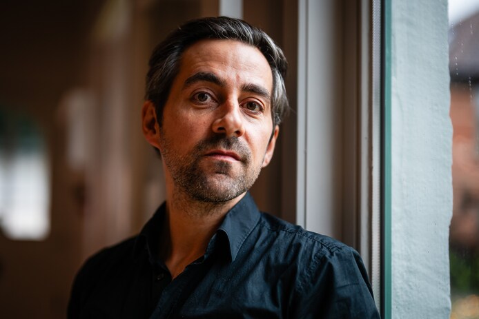 Single Tom vindt maar geen lief: “Ik wil genieten van de liefde in ...