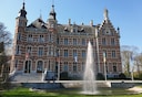 Van een machtige skyline tot een kasteel: 7 bijzondere locaties in de ...