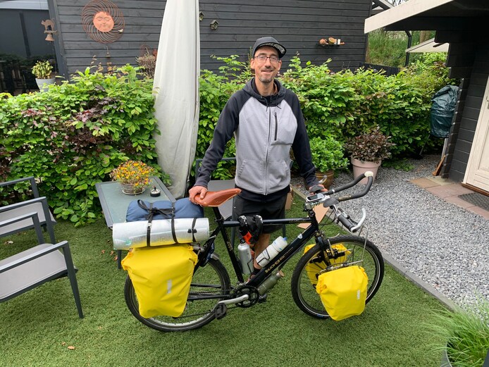 Robin uit Westerhoven bezoekt alle Nederlandse plaatsen op de fiets ...
