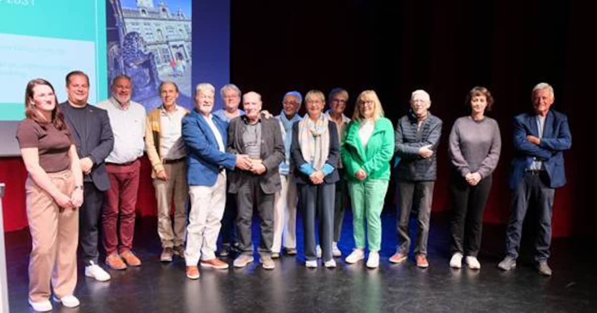 Tekentalent Norbert Vanneuville ontvangt Veurnse cultuurprijs | Veurne ...