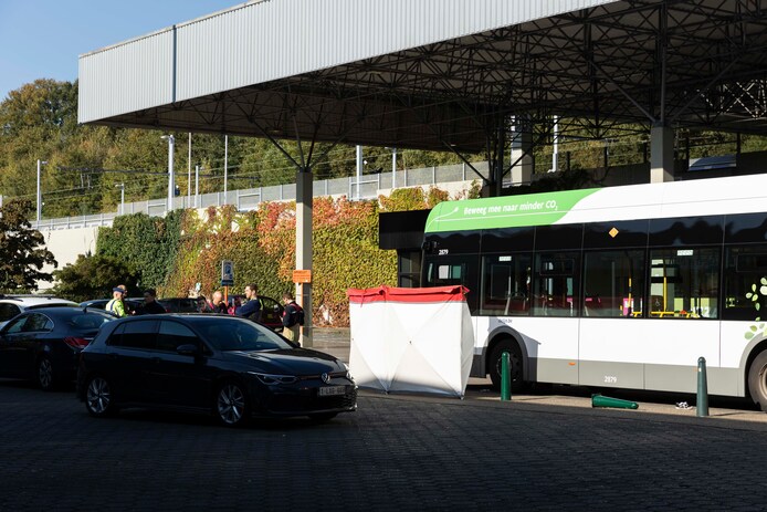 Zo denkt de Genkenaar over het station: “Een autovrij station zou het véél veiliger maken ...