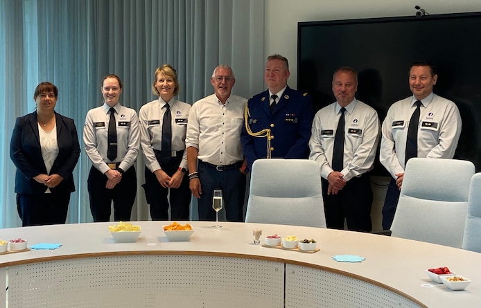 Tom De Gent (51) legt eed af als nieuwe korpschef van Politiezone Noord | Kapellen | hln.be