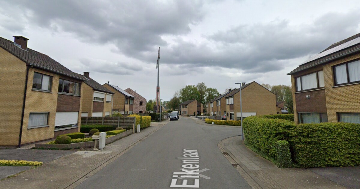 Handtas uit wagen gestolen in Eikenlaan | Ichtegem | hln.be