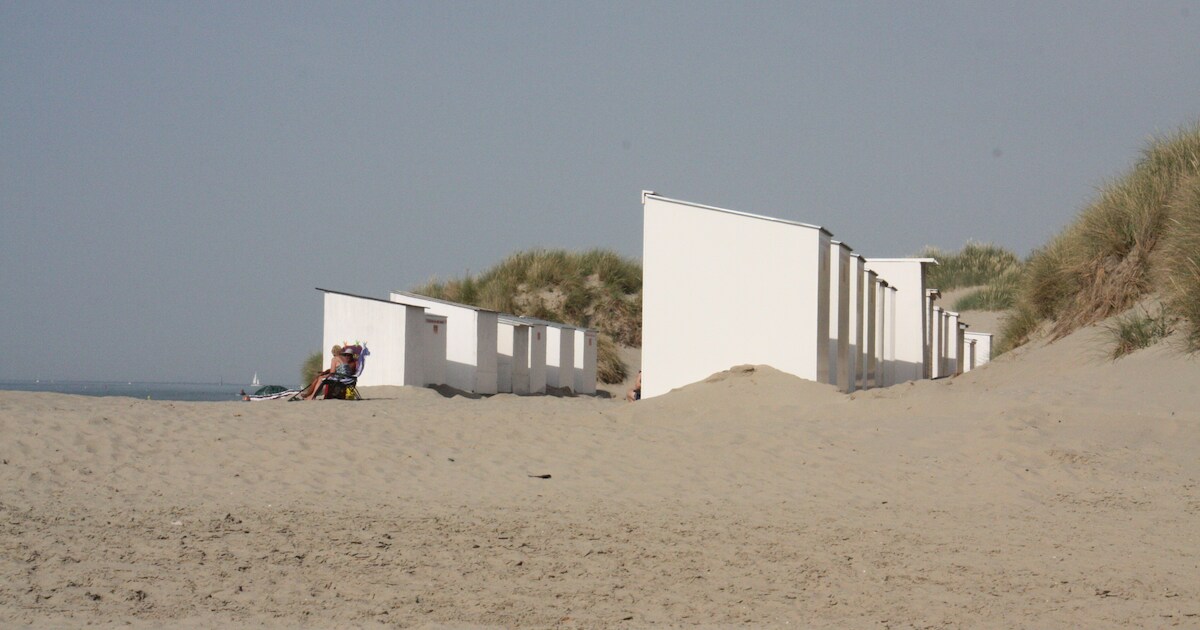 Koksijde werkt wachtlijst voor strandcabines weg | Koksijde | HLN.be