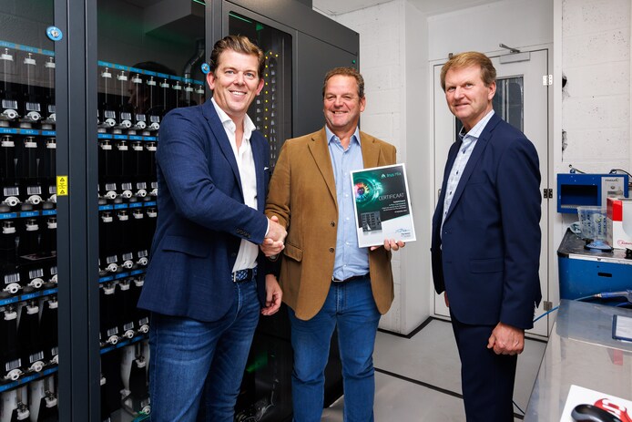 Belgische primeur voor autogarage in Kapellen: volautomatische robot ...