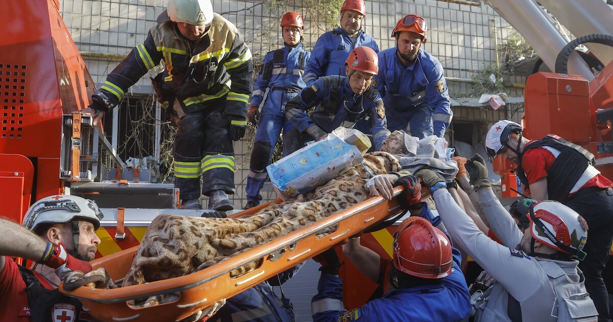 Nog vijf lichamen onder puin gevonden: aantal doden in Kiev loopt op ...