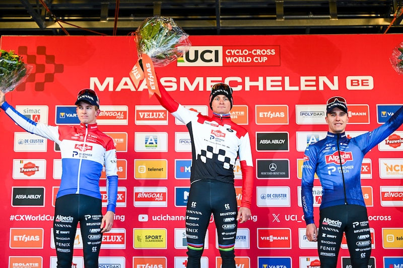 Bezet Alpecin-Premier Tech zondag ook het volledige WK-podium? “Geen ...