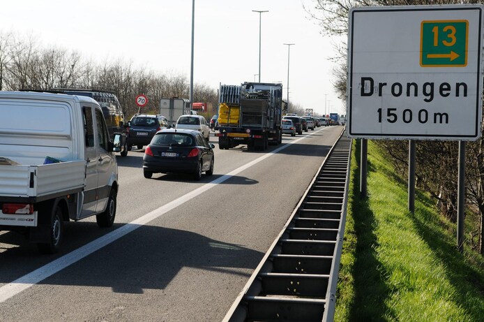 Krijgt industriegebied in Drongen dan toch eigen op- en afrit? Vlaamse ...