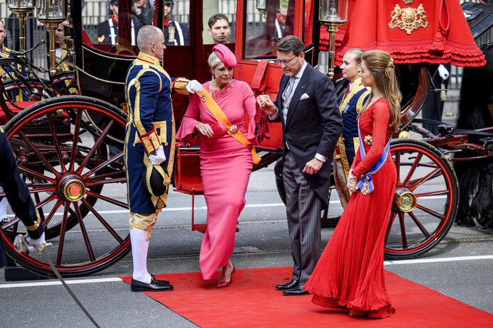 IN BEELD. Prinses Alexia scoort met jurk uit kast van Máxima op Prinsjesdag | Royalty | hln.be
