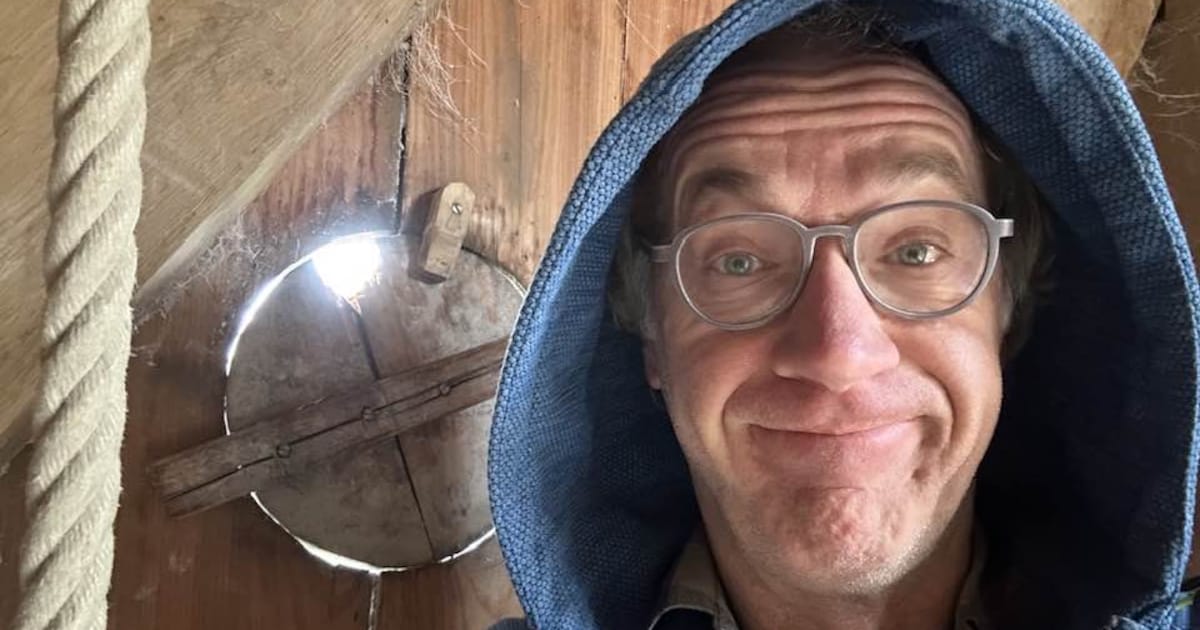 Deze groene specht heeft nood aan een wel heel riante woonplaats ...