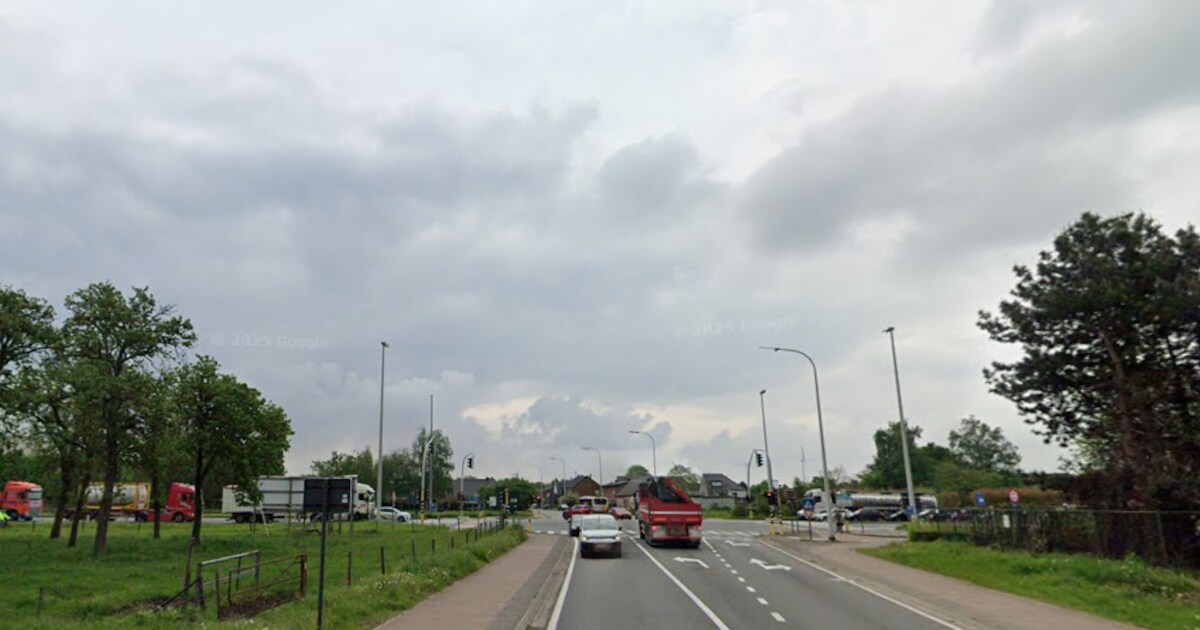 Zware verkeershinder tussen Rieme en Ertvelde | Evergem | HLN.be