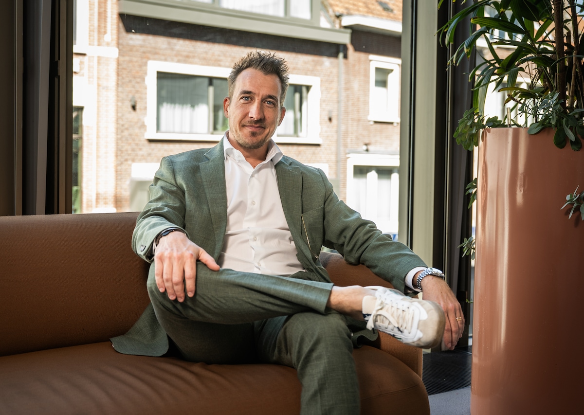 Andy Peelman viert de zomer in zijn nieuwe droomhuis: “Het heeft bloed ...