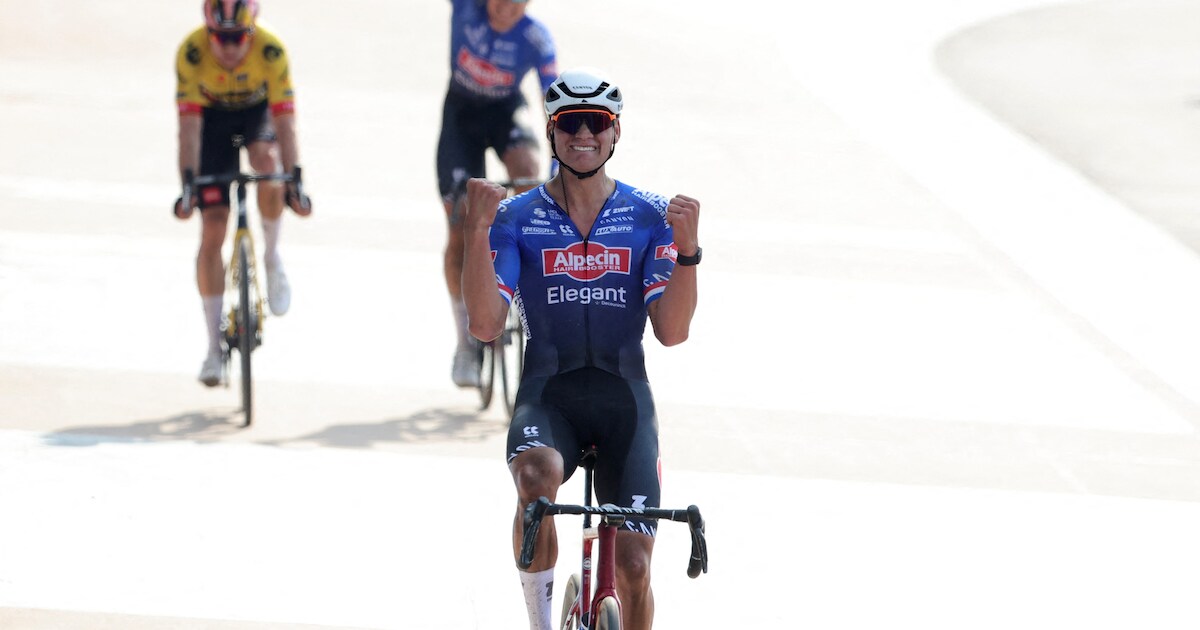 Beresterke Van der Poel soleert naar zege in snelste editie ooit van Parijs-Roubaix, ploegmaat ...
