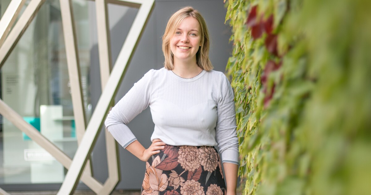 “Je kan niet onverkracht worden”: Lore Baeten (25) brengt boek ‘Ve(e ...