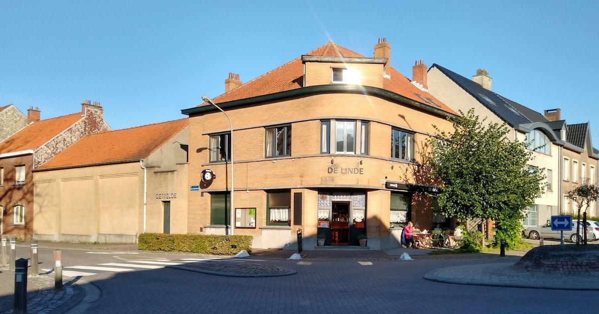 De Linde viert 3 jaar na heropening 75ste verjaardag van café met ...