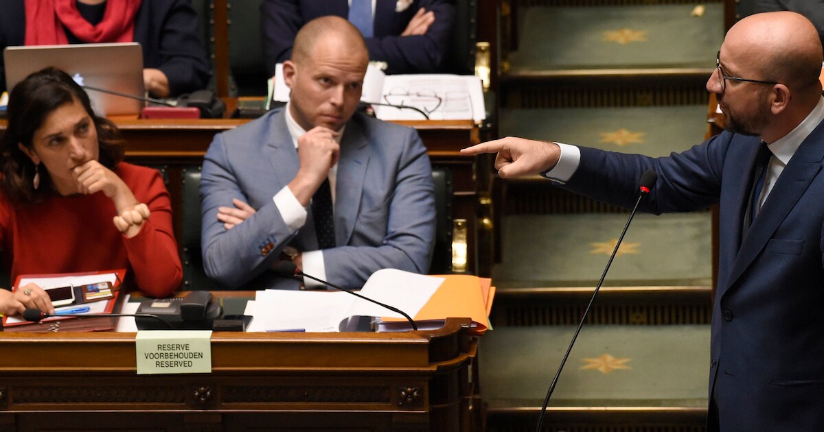 Premier Michel verdedigt Francken en diens "misselijkmakende ...