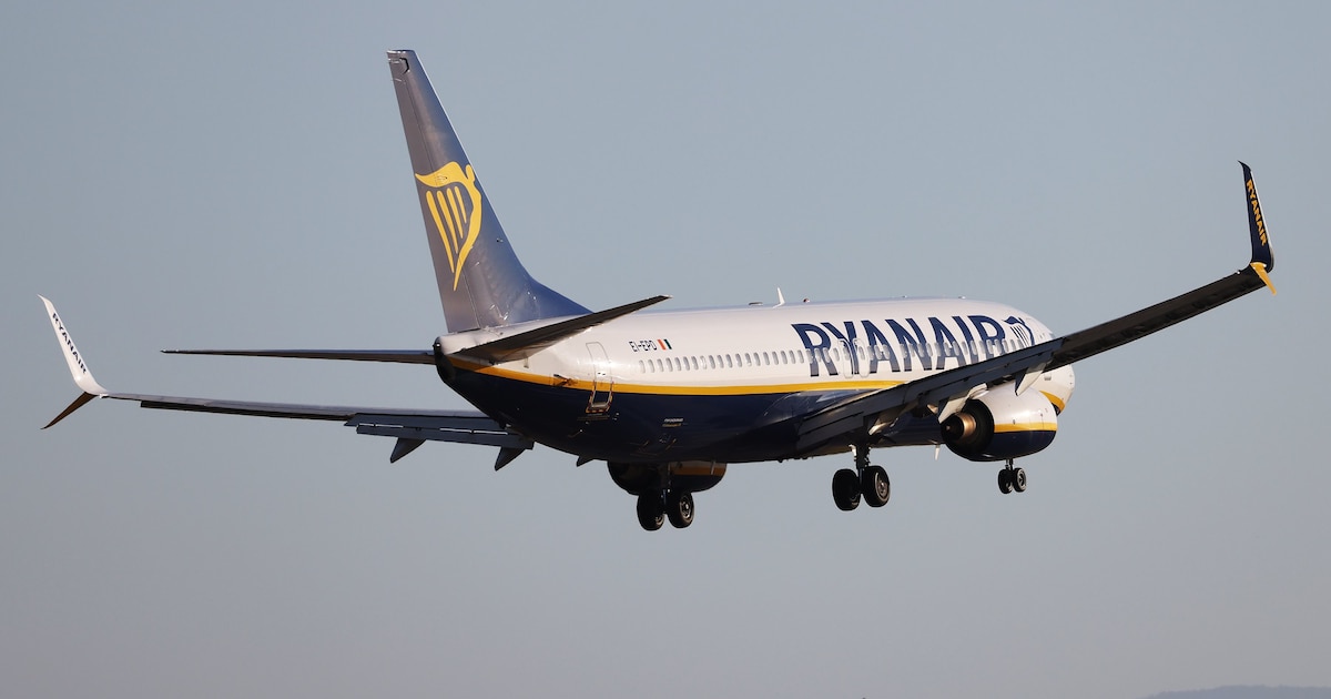 Ryanair-vlucht van Berlijn naar Milaan moet noodlanding maken na hevige ...