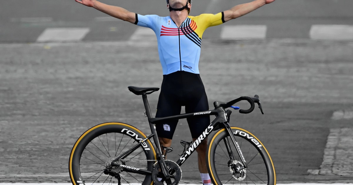 DUBBEL GOUD! Fenomenale Remco Evenepoel wint nu ook de olympische ...