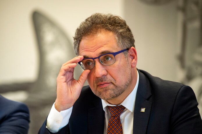 Koen Kennis in dialoog met grote spelers uit Antwerps nachtleven: “Is ...