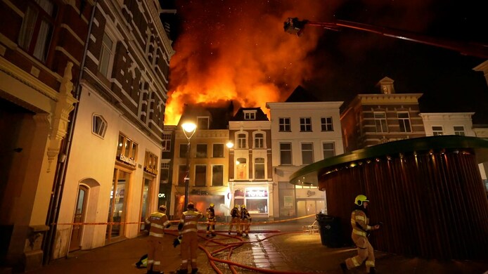 Sterke aanwijzingen dat brand in Arnhem is aangestoken: personen gezien ...
