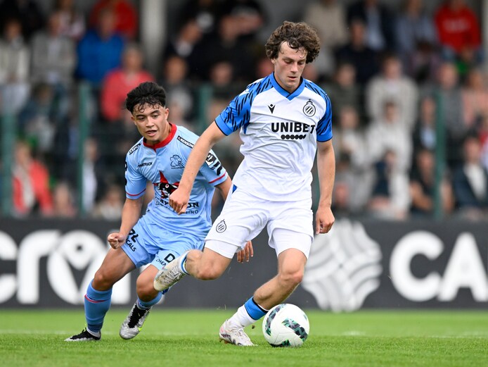 Dylan Demuynck (Zulte Waregem) toonde zich met treffer tegen Club ...