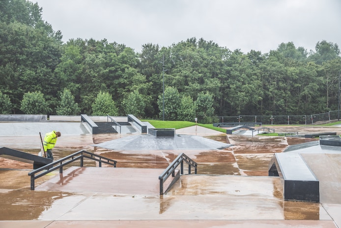 Flips en grinds op de Blaarmeersen: grootste skatepark van het land ...