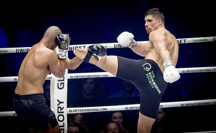 Rico Verhoeven verlengt voor twaalfde (!) keer wereldtitel kickboksen ...