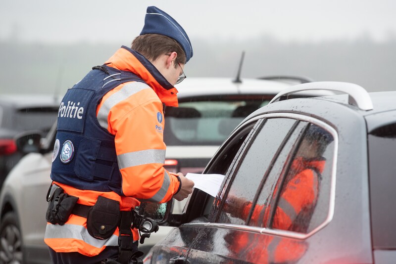 “U kon niet meer op uw benen staan”: alcoholslot voor 70-jarige ...