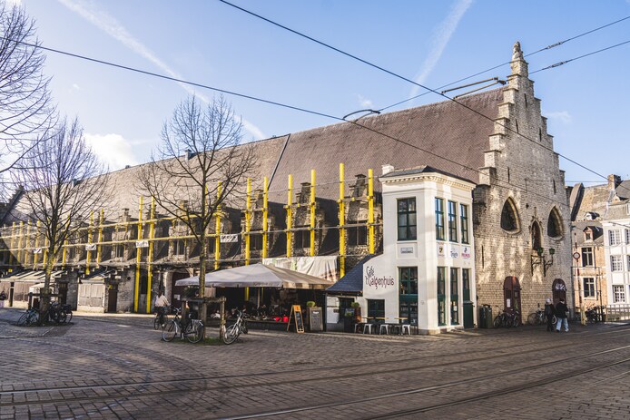Na de plannen, het debat: fietsenstalling in Vleeshuis laat Gent niet ...