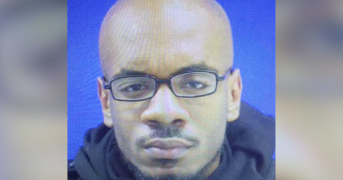 Klopjacht op The Wire-acteur die politie belachelijk maakt op Facebook ...