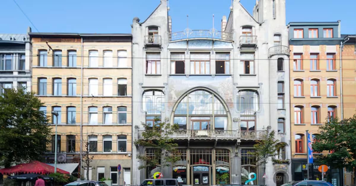 Leerkrachten verdedigen geschorste directeur van steinerschool Hibernia ...