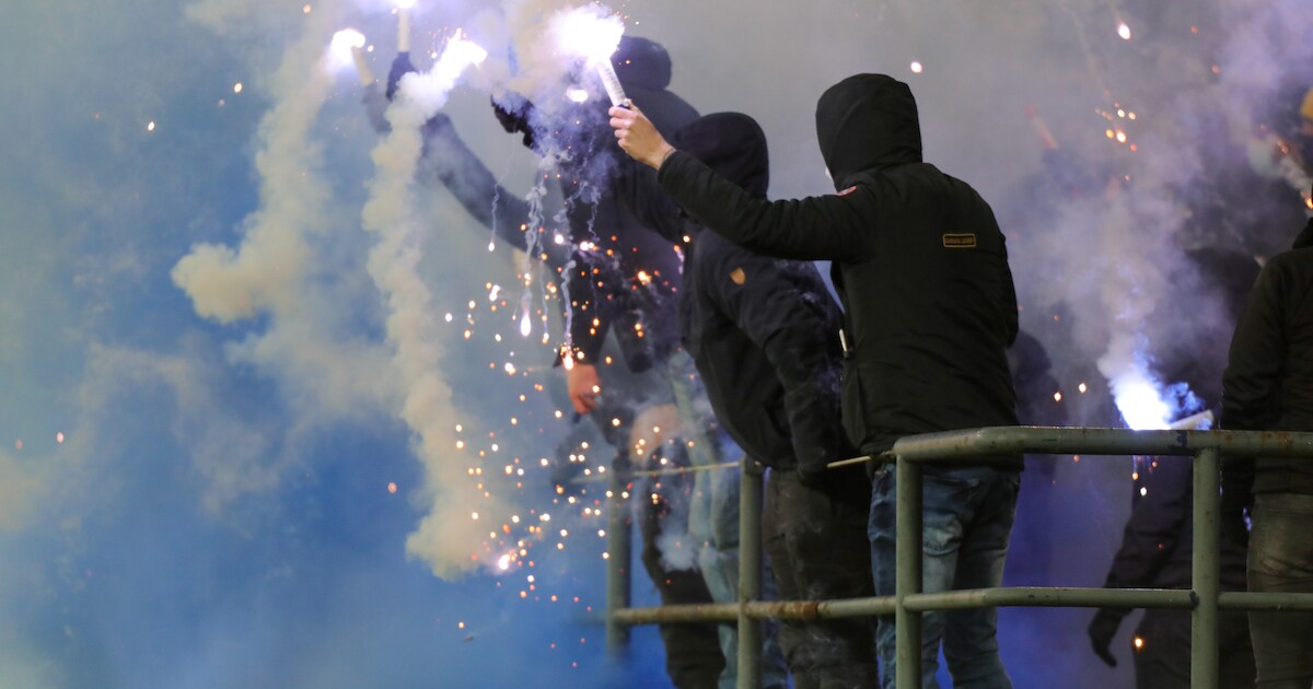 Gentse hooligans schoppen keet in Daknamstadion: zeven personen ...