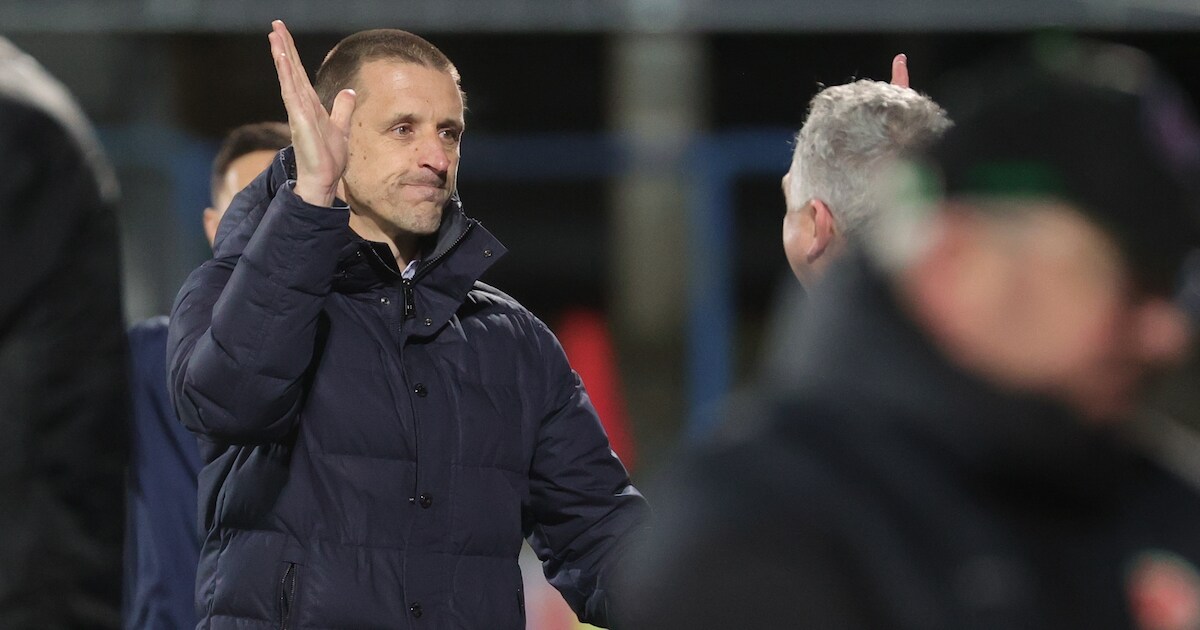 Nieuwe coach Timmy Simons pakt met FCV Dender tegen Virton meteen de ...