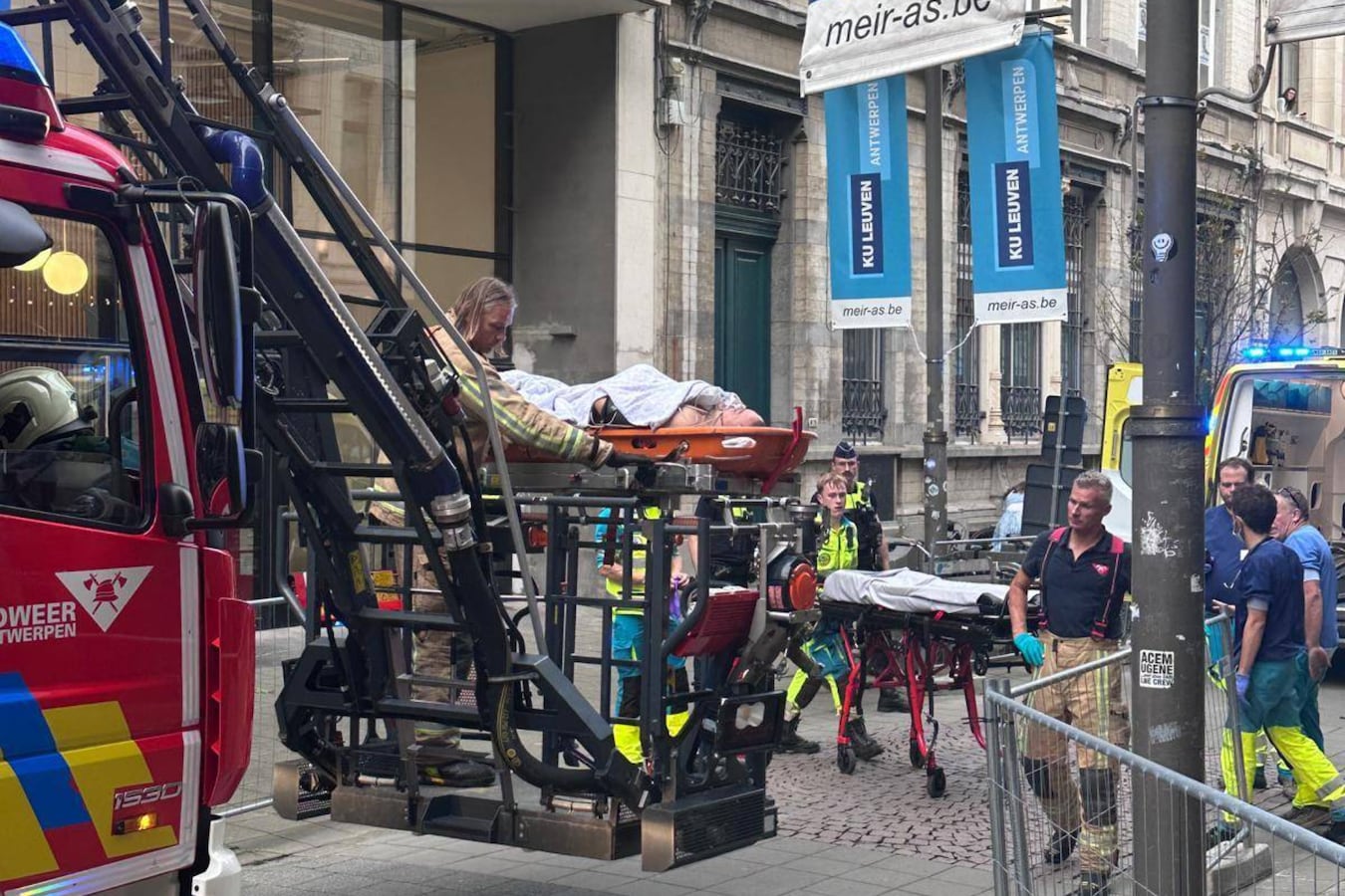 Proces over schietpartij nabij Meir start, dit vond Bart De Wever: “Ze ...