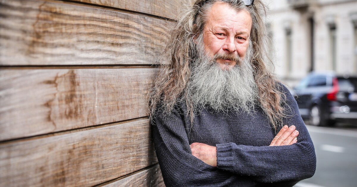 Deze rol is me op het lijf geschreven: louche maar amicaal | Veurne ...