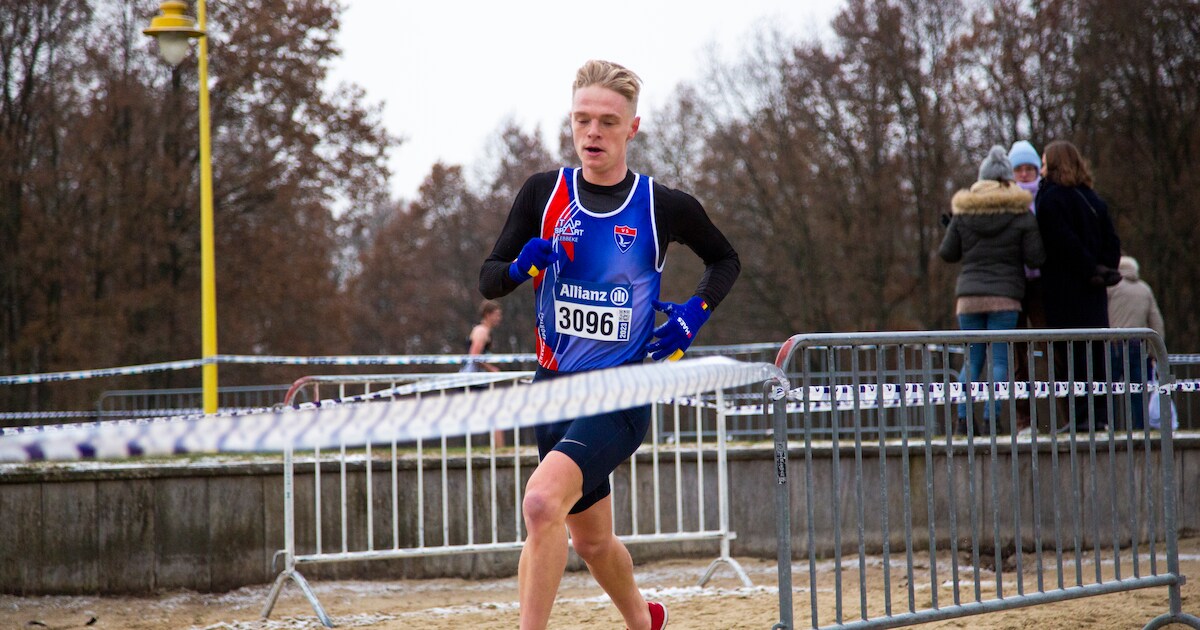 Bjarne Rasschaert na overwinning op de ACES Wichelen Veldloop ...