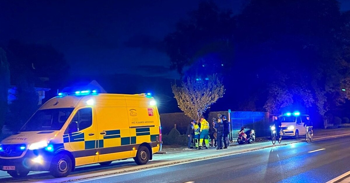 Bromfietser gewond op Oudenaardsesteenweg | Erpe-Mere | HLN.be