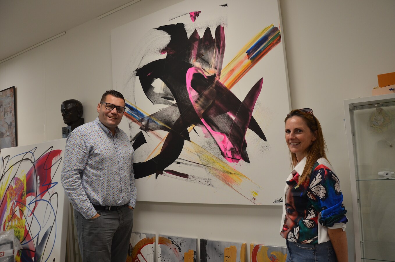 Jeroen (41) en Kelly (45) openen ‘The Collector’s Vault’ met unieke ...