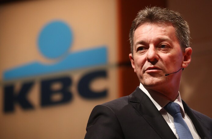 Vergoeding KBC-baas neemt met kwart toe tot 3,07 miljoen euro ...