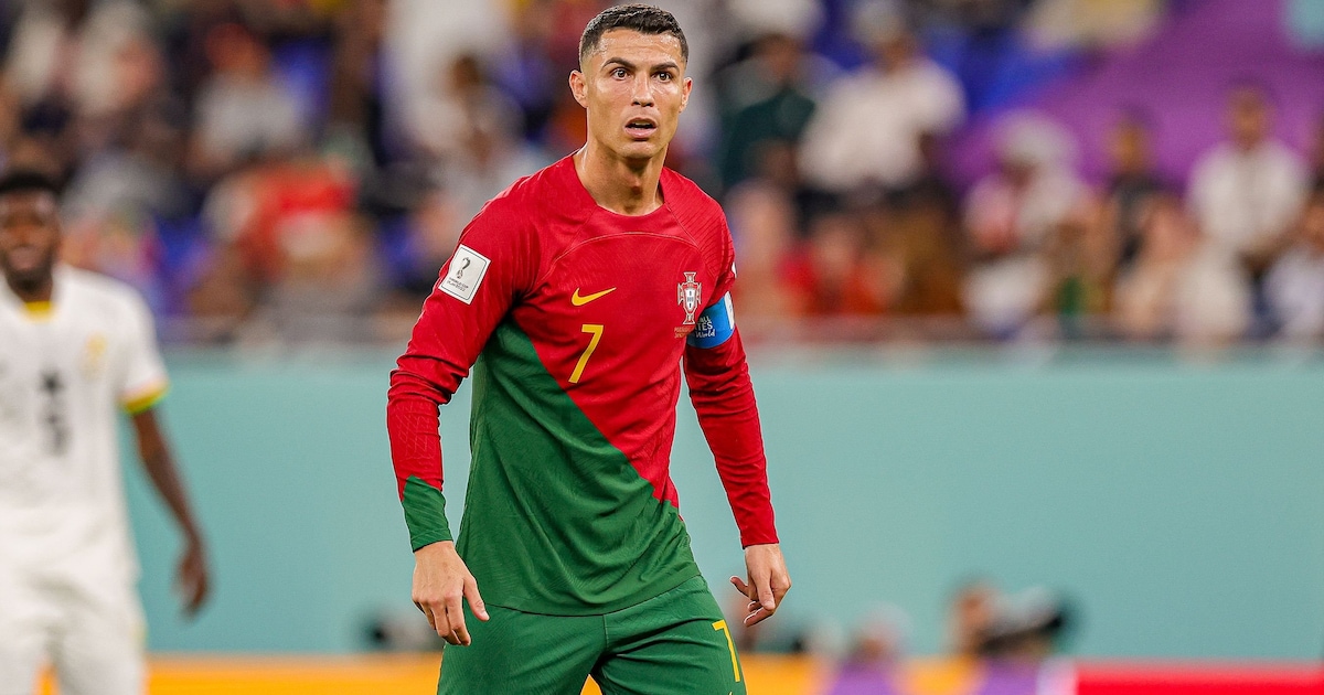 “Neen, het klopt niet”: Ook Ronaldo zelf ontkent akkoord met Al-Nassr, ondanks aanhoudende ...