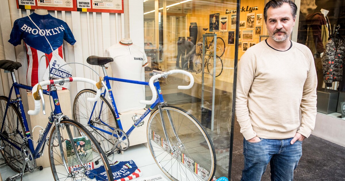 Retrowielerbeurs in de kijker in etalage Brooklyn | Gent | HLN.be